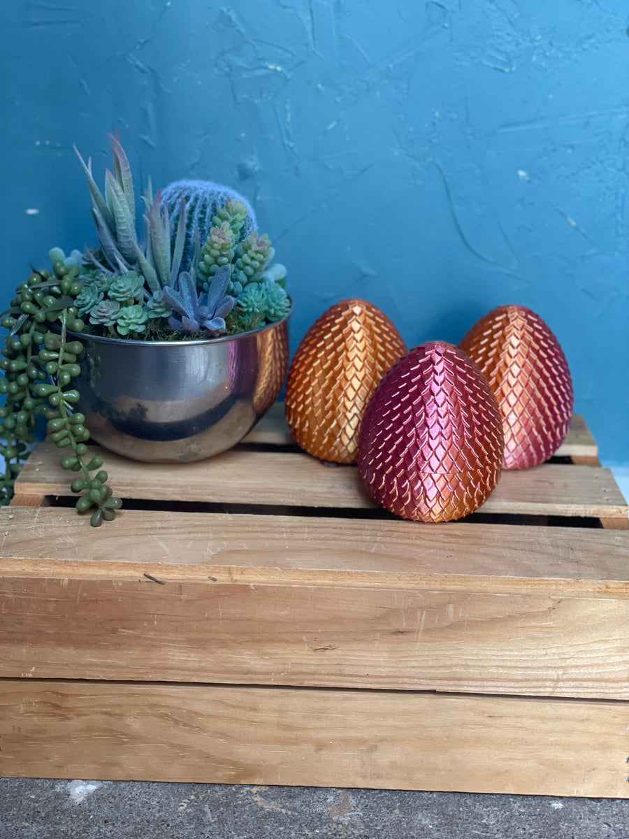 3D Printed Dragon Eggs – Black & White Interiors